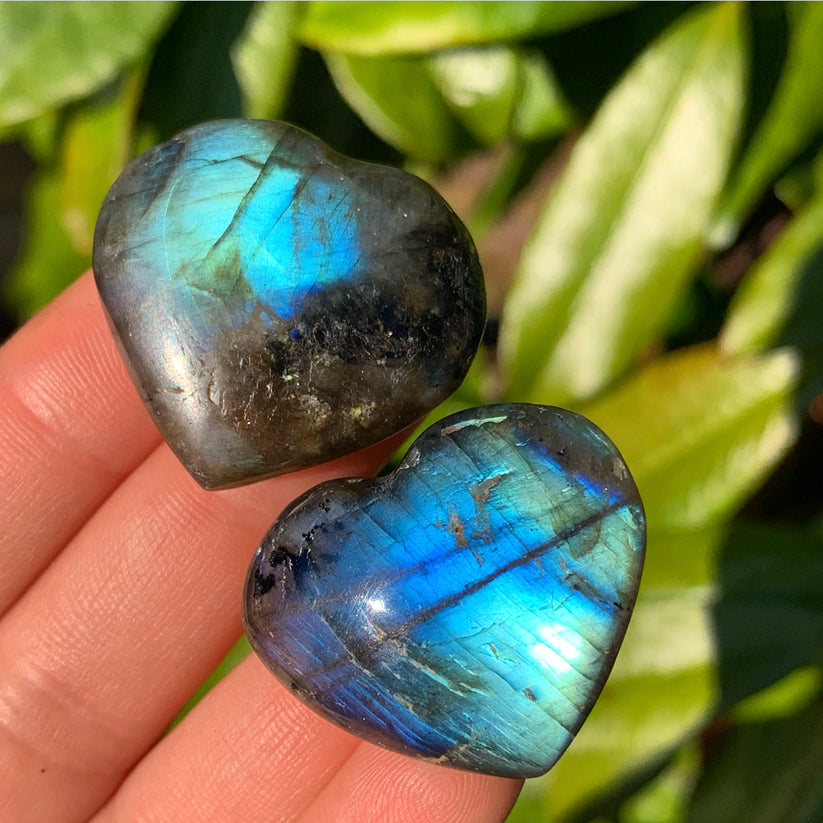 High Grade Mini Labradorite Heart – Endless Guidance